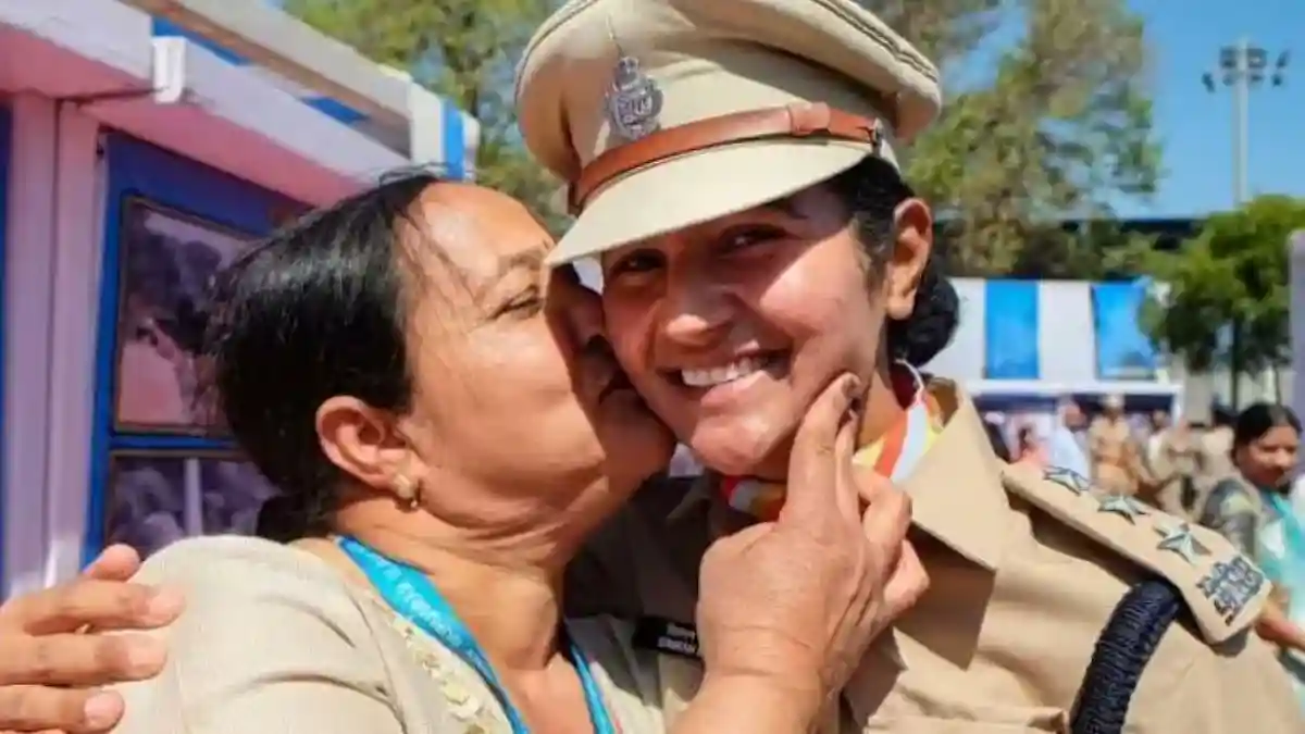 Assistant Commandant Simran Bala: J&K Officer to Lead All-Male CRPF ...